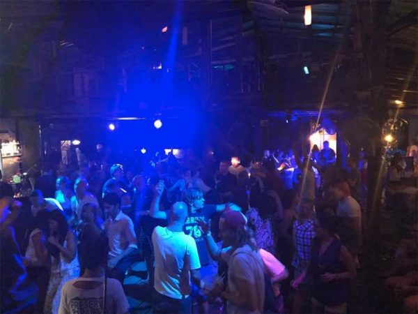 Nachtleben und Party auf Koh Chang: Bars, Pubs, Clubs und Partys